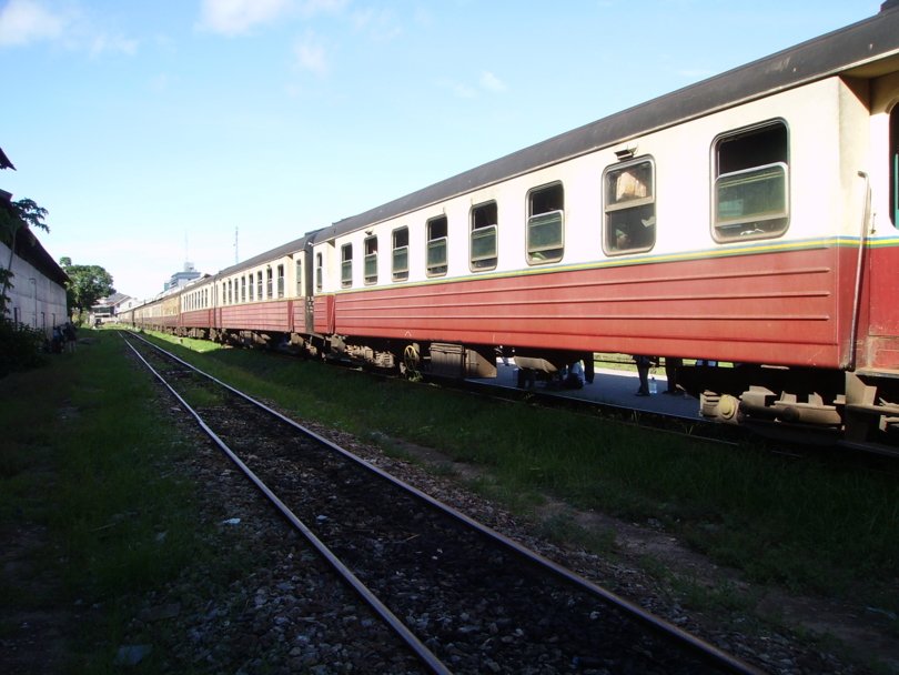 Passenger train at DSM station - Narrow Gauge railway Photo Gallery